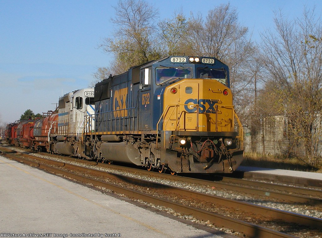 CSX 8732 K598 9:44 am going to turn north towards Toledo